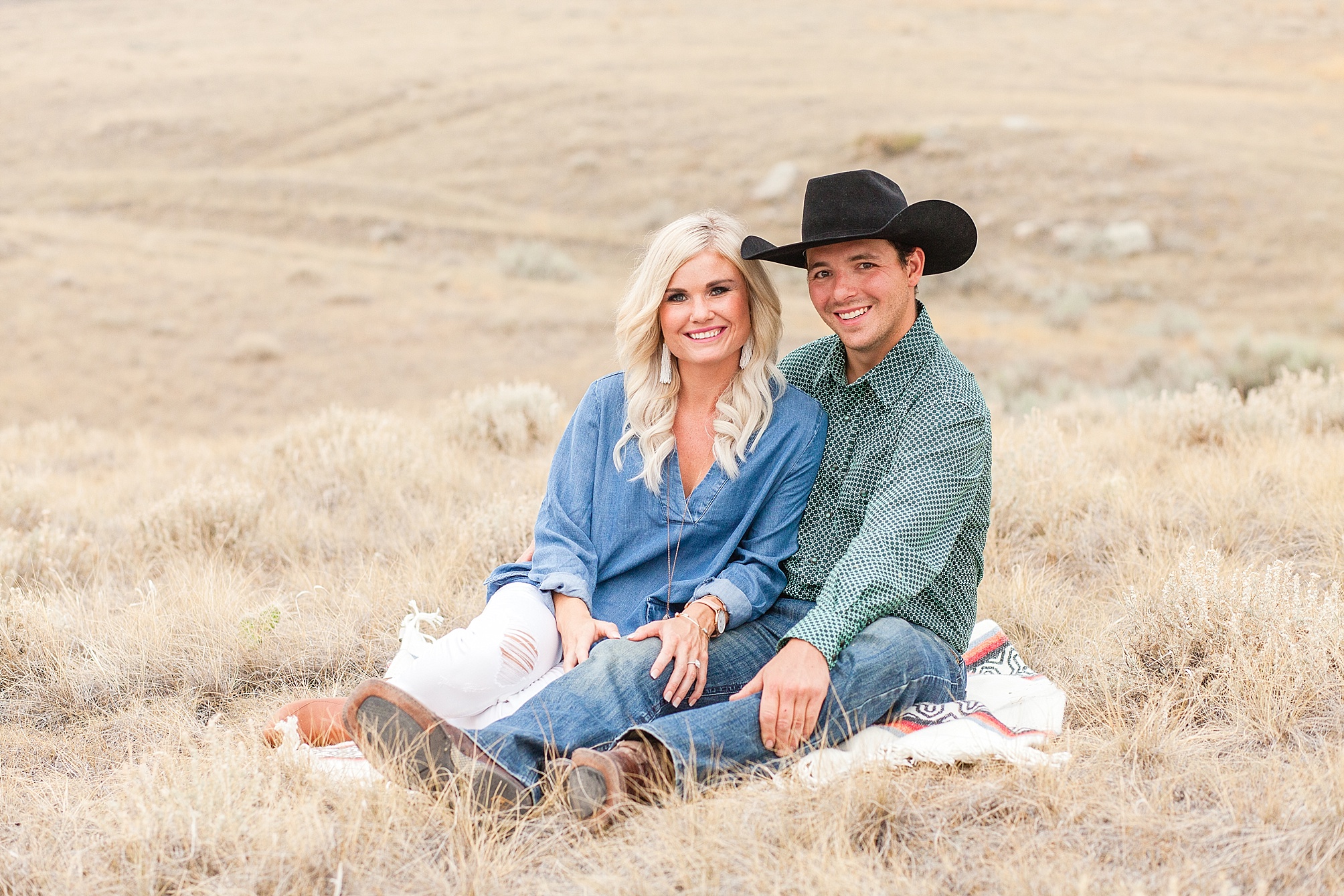 Justin and Catherine | Medicine Hat Coulee Engagement Session - Kinsey ...